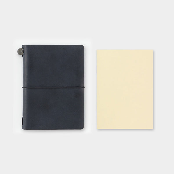 TRAVELER'S Notebook 006 Free Monthly Diary (Passport size)